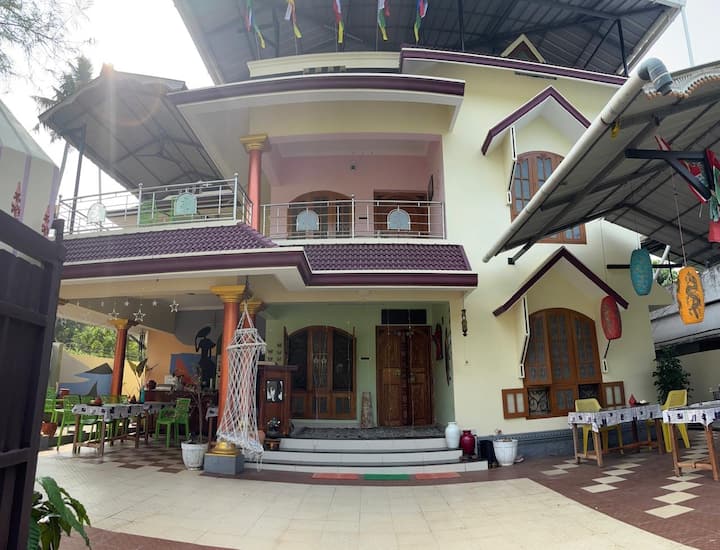 Serendipity Homestay Café - Varkala