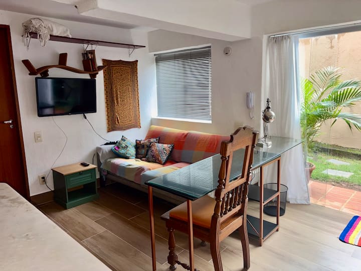 Lindo Apê C/ Quintal Privacidade! Acessibilidade! - Belo Horizonte