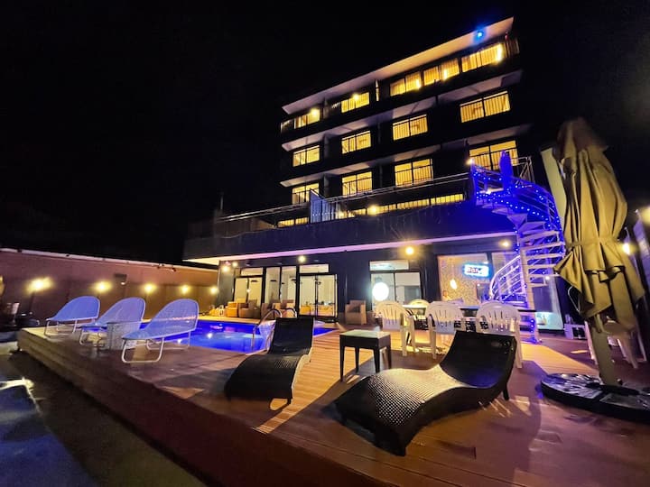 【Deepblue】団体様用一棟貸旅館!家族旅行や会社旅行、イベントなどに適した宿となっております! - Numazu