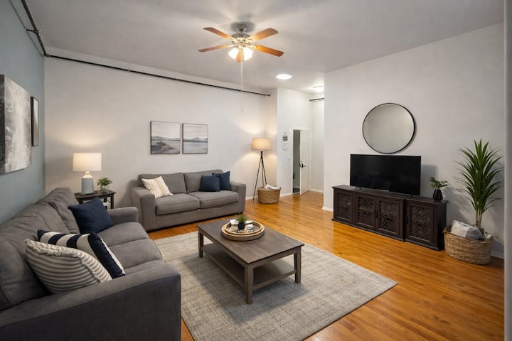 @Spacious 2br~2bth Downtown Apt - Pendleton, OR