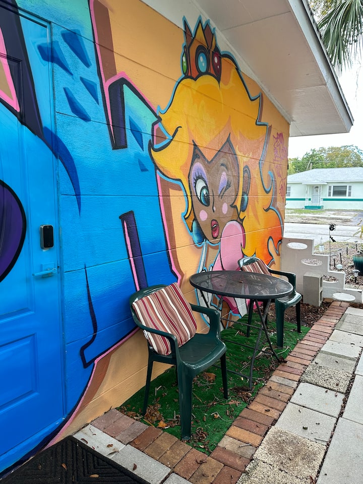 Gulfport Ti & St Pete Come Visit La Casita! - ガルフポート, FL