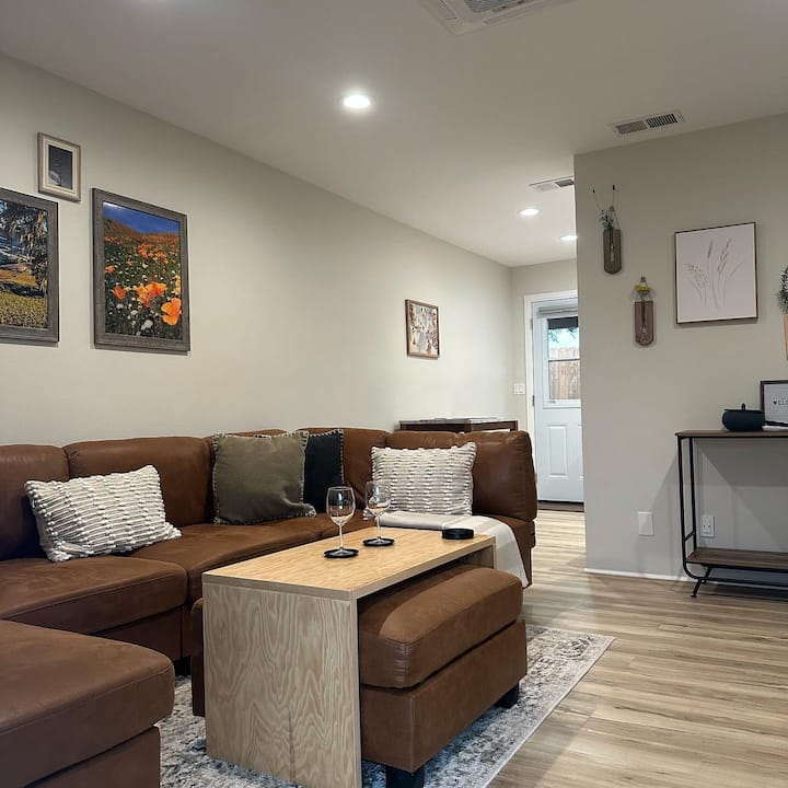 A Stone's Throw 2bd 2bth Walkable W/patio Fire Pit - Santa Ynez, CA