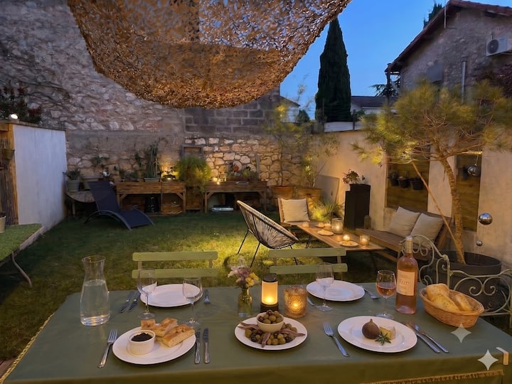 Maison Simone, Jardin Privé, Arles Centre à Pied. - Arles
