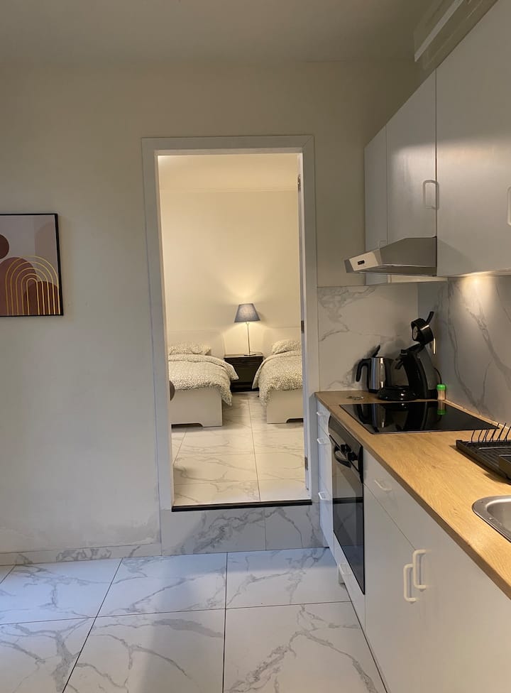 Auto Stay 1 - Izegem