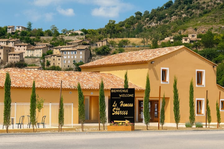 Drôme Provençale - Appartement 3 Pièces - Piscine - Sault