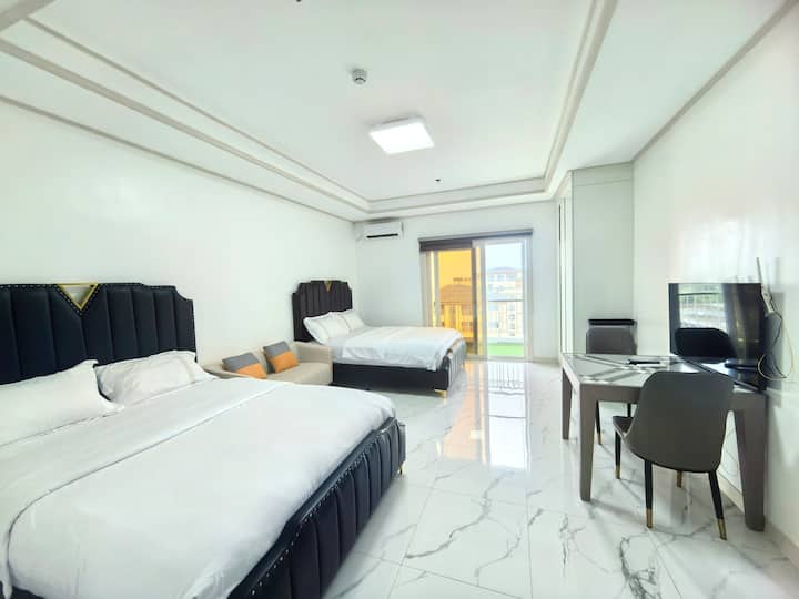 M12  Clark Condo Near Aqua Planet Freepool - Mabalacat
