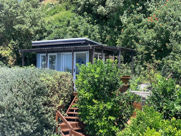 Onetangi Beach "Cabin At The Beach" Waiheke Island - Waiheke Island