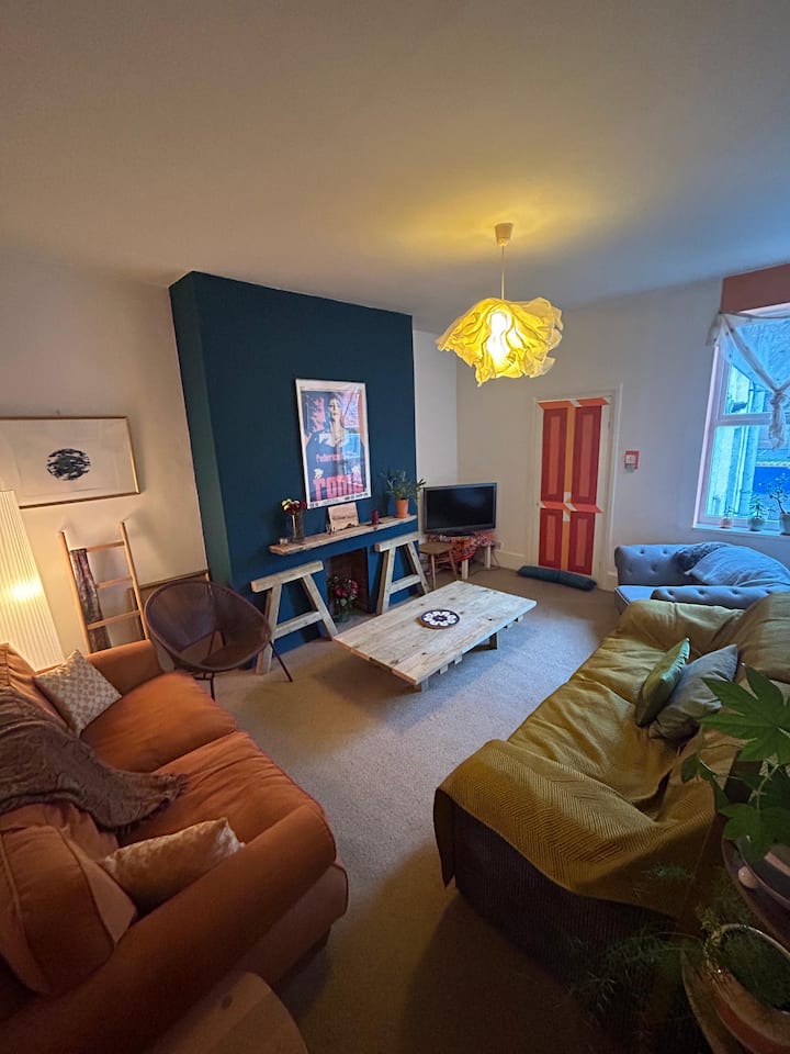 Cosy Colourful Flat, Walk Away From Glasshouse - Gateshead