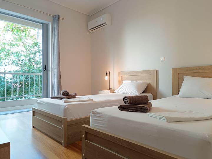 Twins Apartments - Concert Hall - Athens