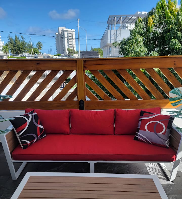 Quiet & Private Studio Minutes From The Airport - San Juan