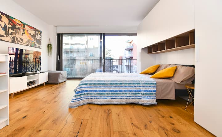 [Navigli-tortona]ampio Monolocale, Garage Gratuito - Milan