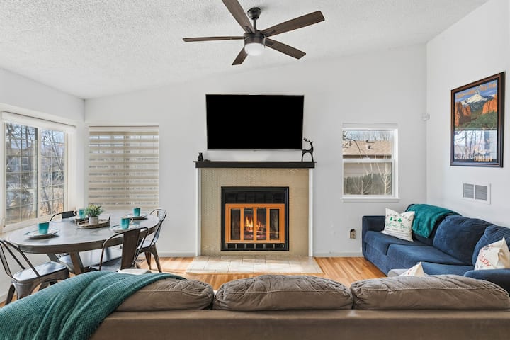 Pet Friendly/near Af Academy/2 King Beds - Colorado Springs, CO