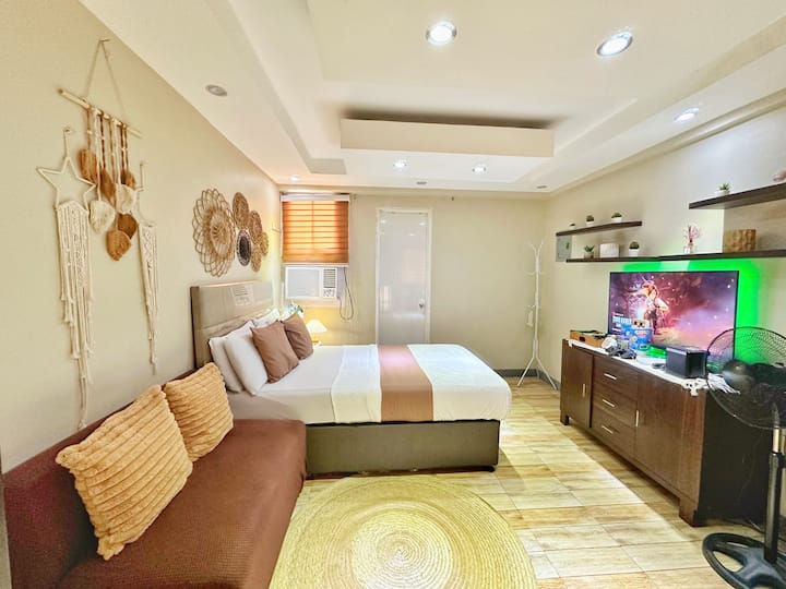Spacious Room With Patio/balcony - Antipolo