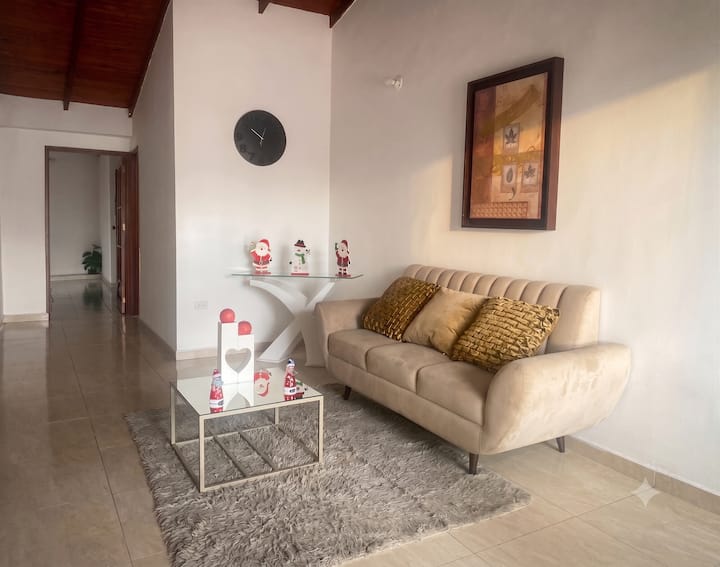Large House In Tequendama - Search In Imbanaco - Cali