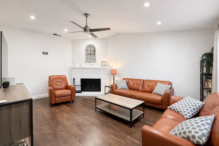 Comfy, Lovely, Cozy, Home - West Sacramento, CA