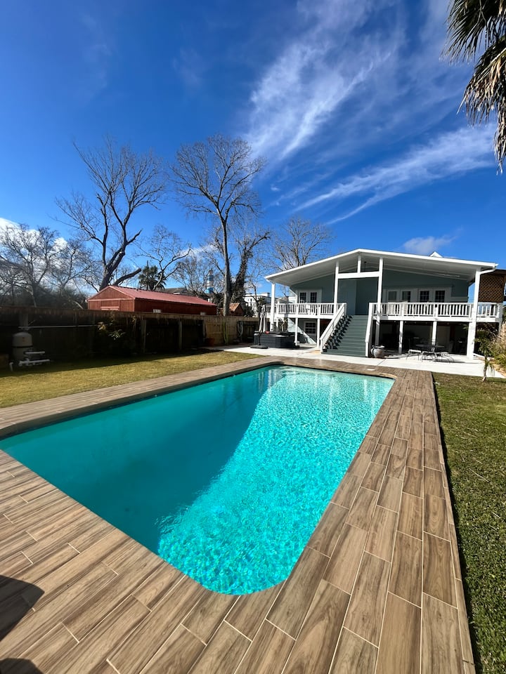 Luxury In The Kemah Lighthouse District - Seabrook, TX