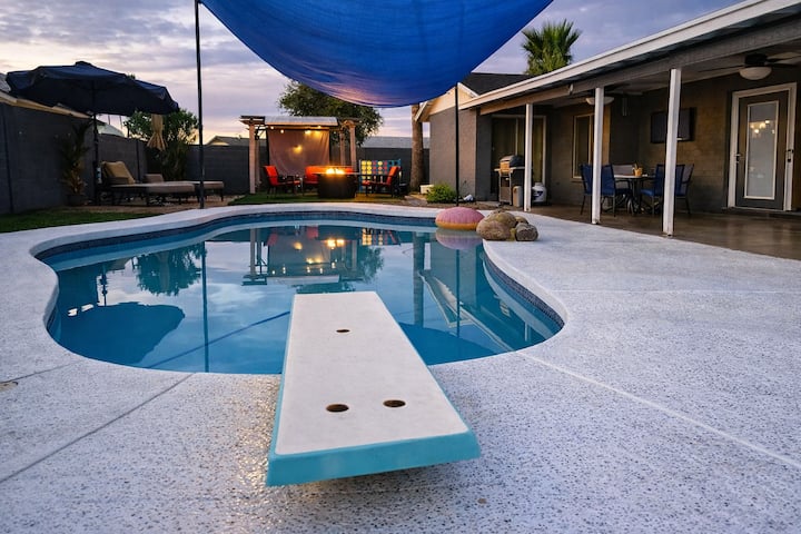 Shady Palms+pool Oasis+game Room+outdoor Tv - Phoenix, AZ