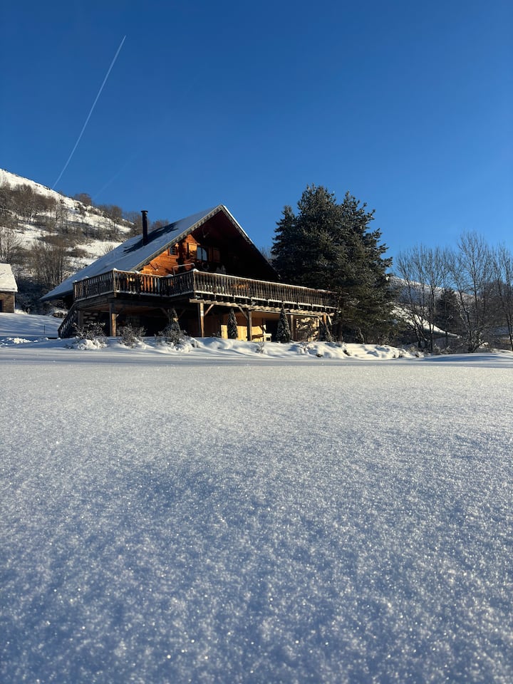 Chalet En Bois Pyrénées - Loudenvielle