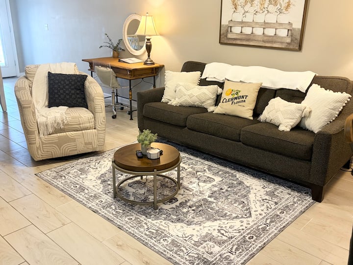 Downtown Suite With Prime Location 102 - Clermont, FL