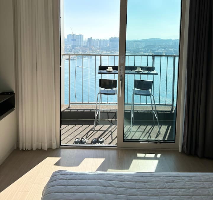 탑20층오션뷰•야경/넷플무료/중앙시장도보5분 - Sokcho