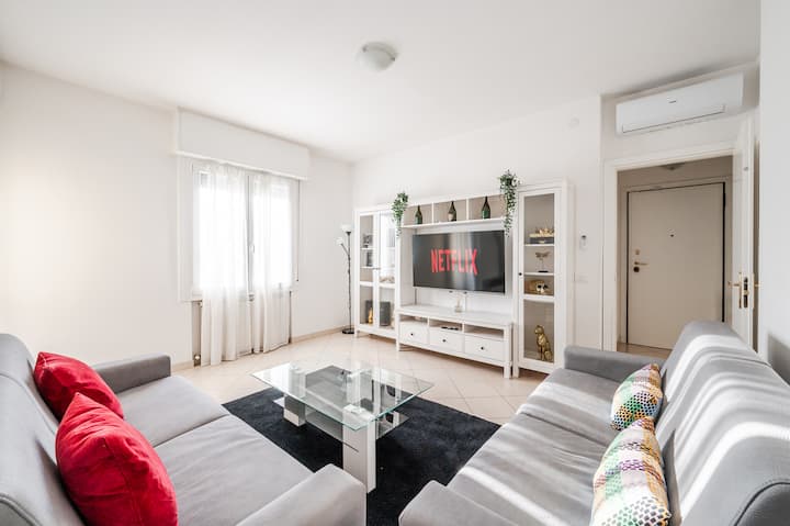 Formigine Land Of Motors 3-bedroom + 2 Bath - Sassuolo