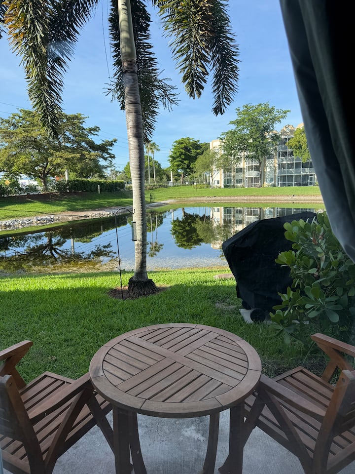 Lakeview Townhouse - Margate, FL