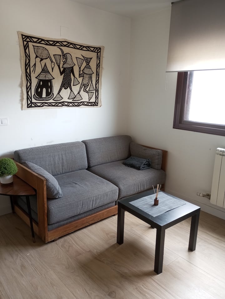 Habitación Luminosa Y Amueblada - Valladolid, España