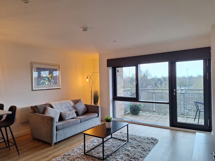 Luxury Apartment With Balcony And Parking - Leicester Castle