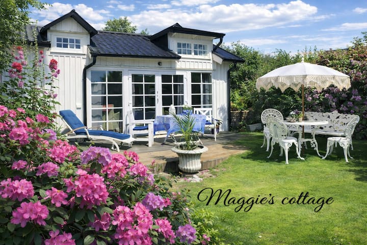 Maggie’s Cottage,    300 Mtr Från Stranden. - Varberg