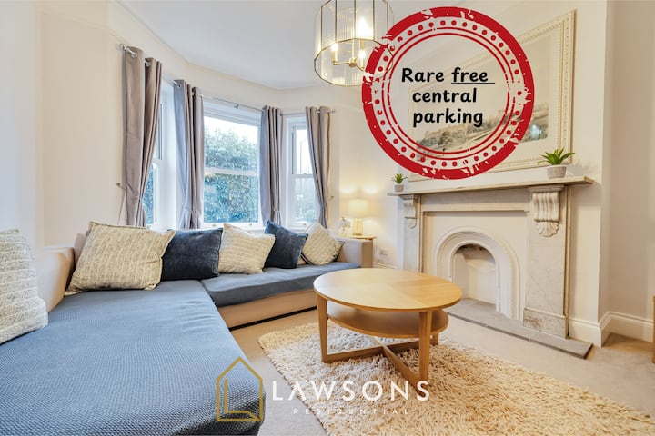 Luxury 5br Villa | Central & Free Parking - Slough