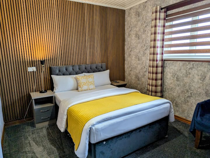 En-suite Bedroom In B&b - Bundoran