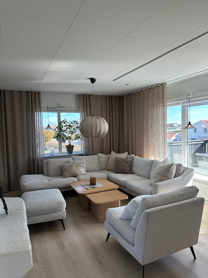Lgh På Fotö Med Balkong & Uterum - Göteborg