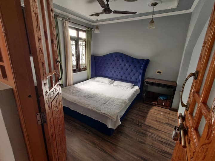 Lake Central - Srinagar