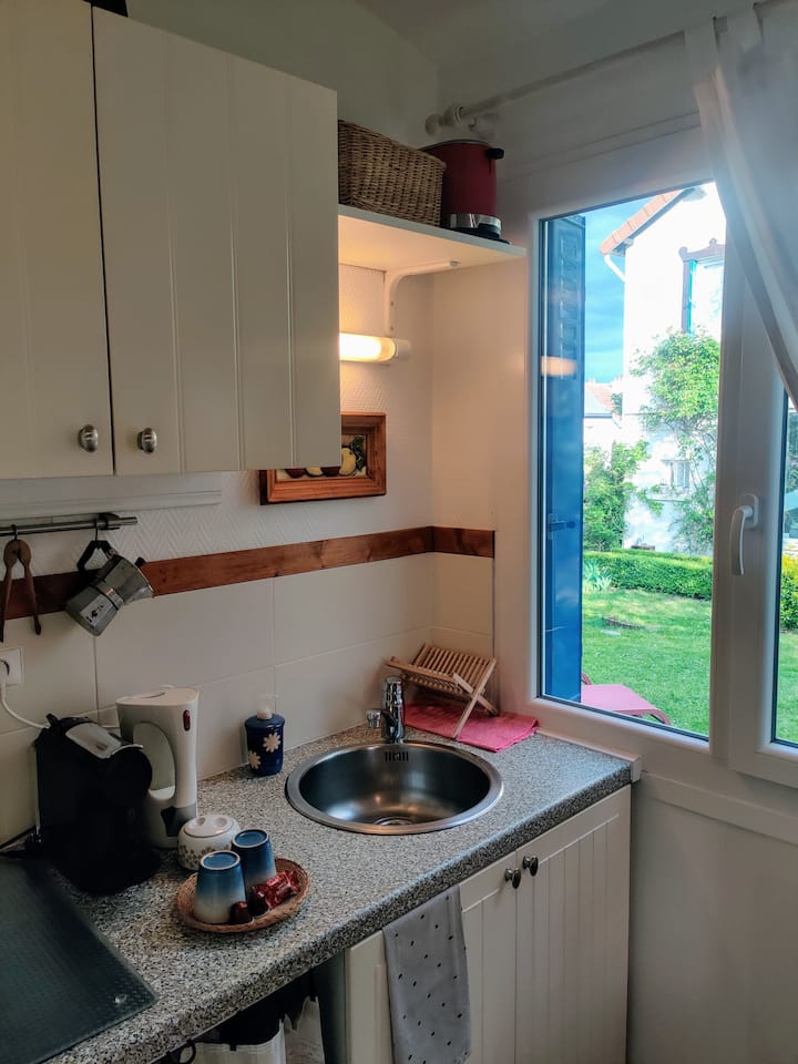 Maisonnette Indépendante Cosy - B&b - Saint-Germain-en-Laye