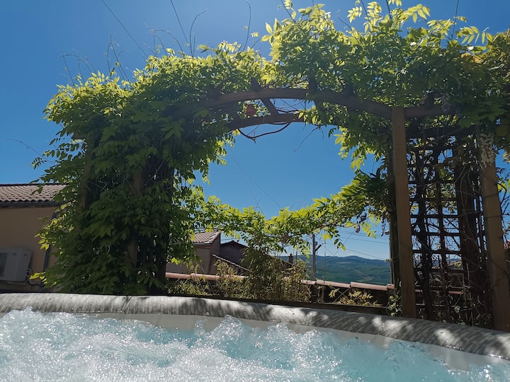 Maison Calme : Jacuzzi Et Vue Sur Les Volcans - Issoire