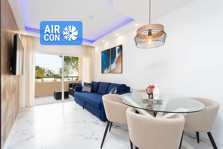 Classy Ocean View 2-brs Condo With Inviting Pool - Los Cristianos