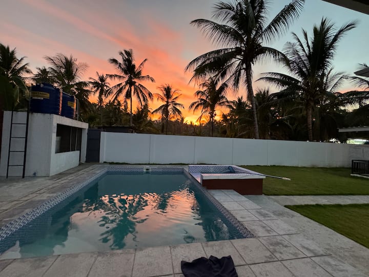 Valencia Pool Studio, Near Forest Camp, Plaza - Dumaguete