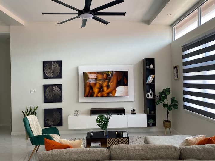 Urban Lifestyle @ Mont Charles - Liguanea Kingston - Kingston, Jamaica