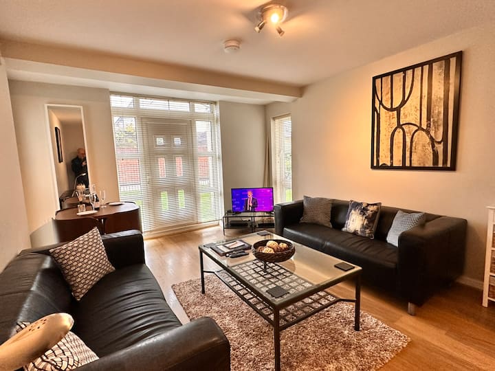 2-bed 2 Bath Apartment With Parking Windsor /7trev - イギリス ウィンザー