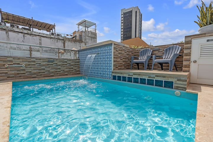 Luxury 8br House In The Old City W/ Rooftop Pool - Cartagena