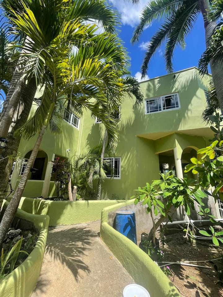 Meant To Be Villa: The Mango (No Ac) - Negril