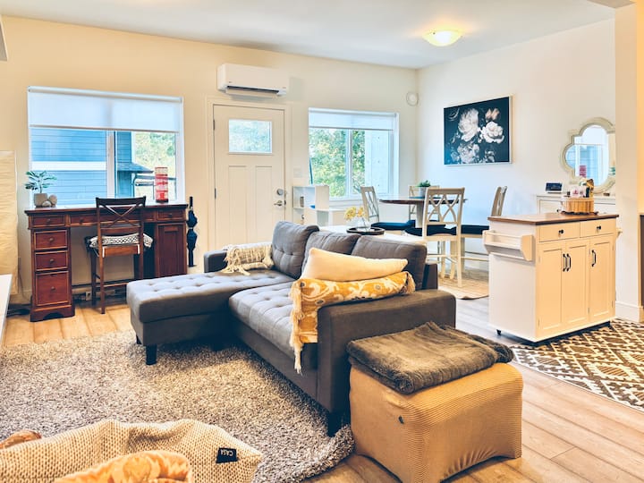 New 2br Victoria Suite: Family, Pet, Work-friendly - 蘭福德