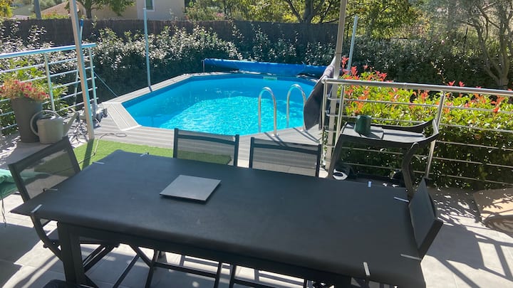 Villa De Plein Pied 3 Chambres Avec Piscine. - Martigues