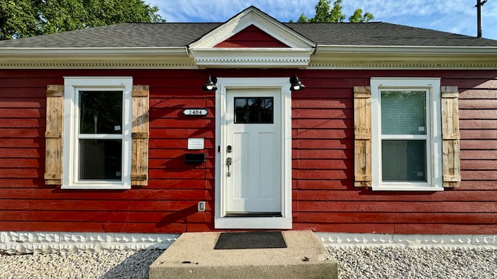 Work-ready Lansing Home | Game Room, Ev & Pets Ok - East Lansing, MI