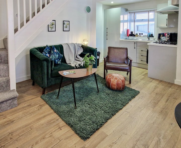 York Retreat Near Centre + Free Private Parking - York