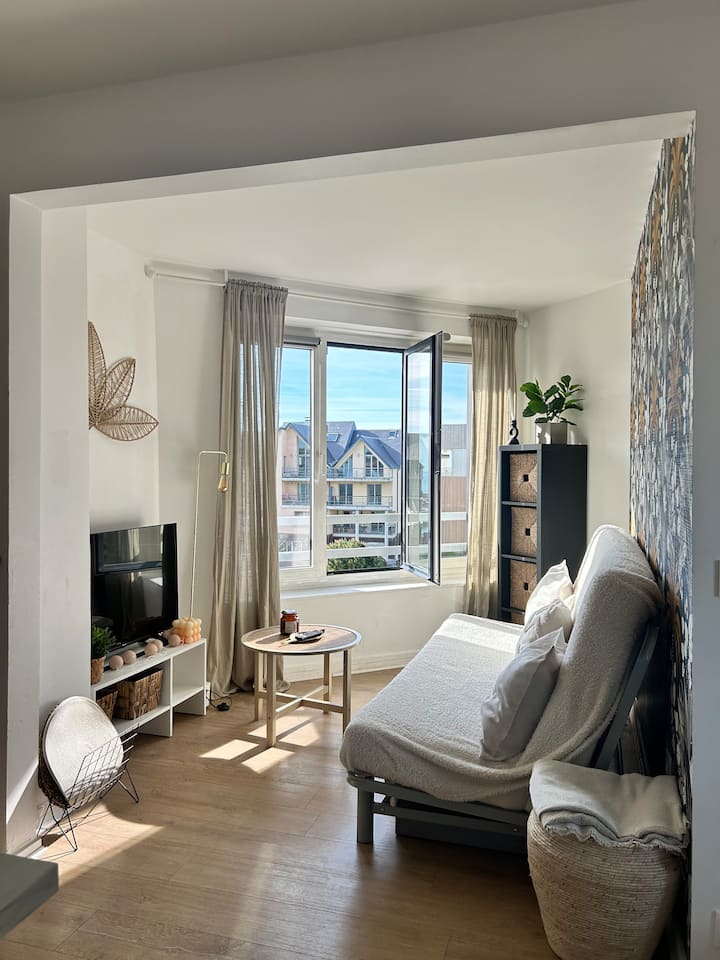 Charmant Studio, Vue Mer, Balneo - Deauville