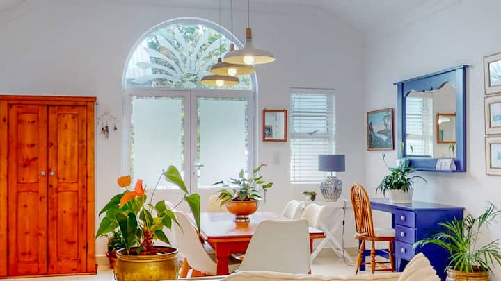 Rose Cottage In Caribbean Estate - Port Edward