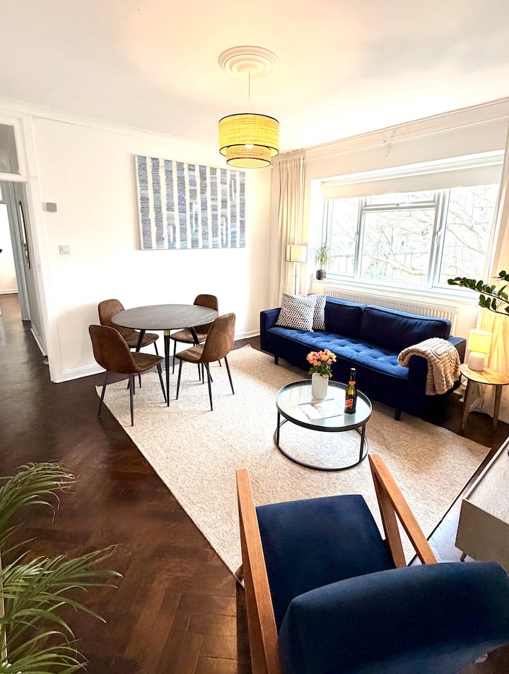 Newly Renovated Midcentury Modern Apartment - London