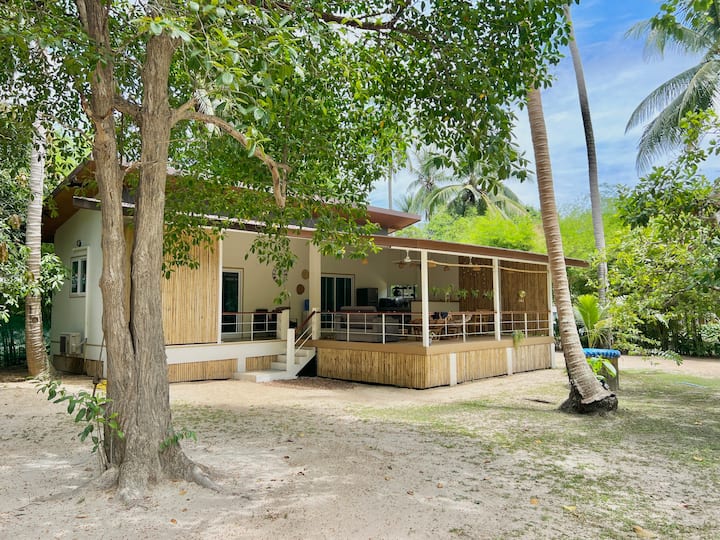 Blondie Pool Oasis - Ko Pha-ngan