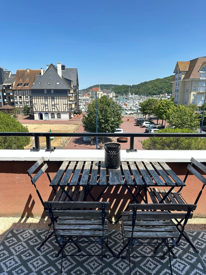 Charmant Duplex Vue Sur Le Port - Houlgate